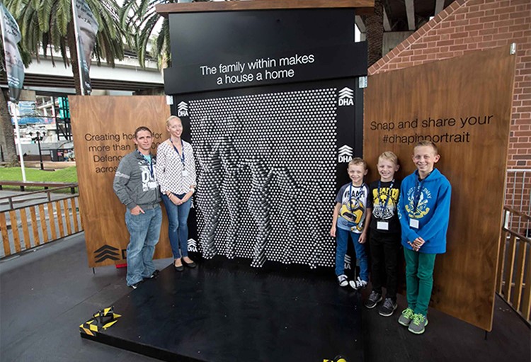 Bettaplay Big 3D Pin Art Screen - Buy Giant pin art board Product on ...